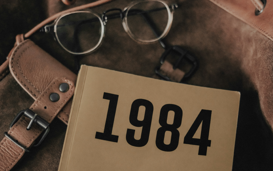 Famous names as trademarks: EUIPO reopens debate with “GEORGE ORWELL” case